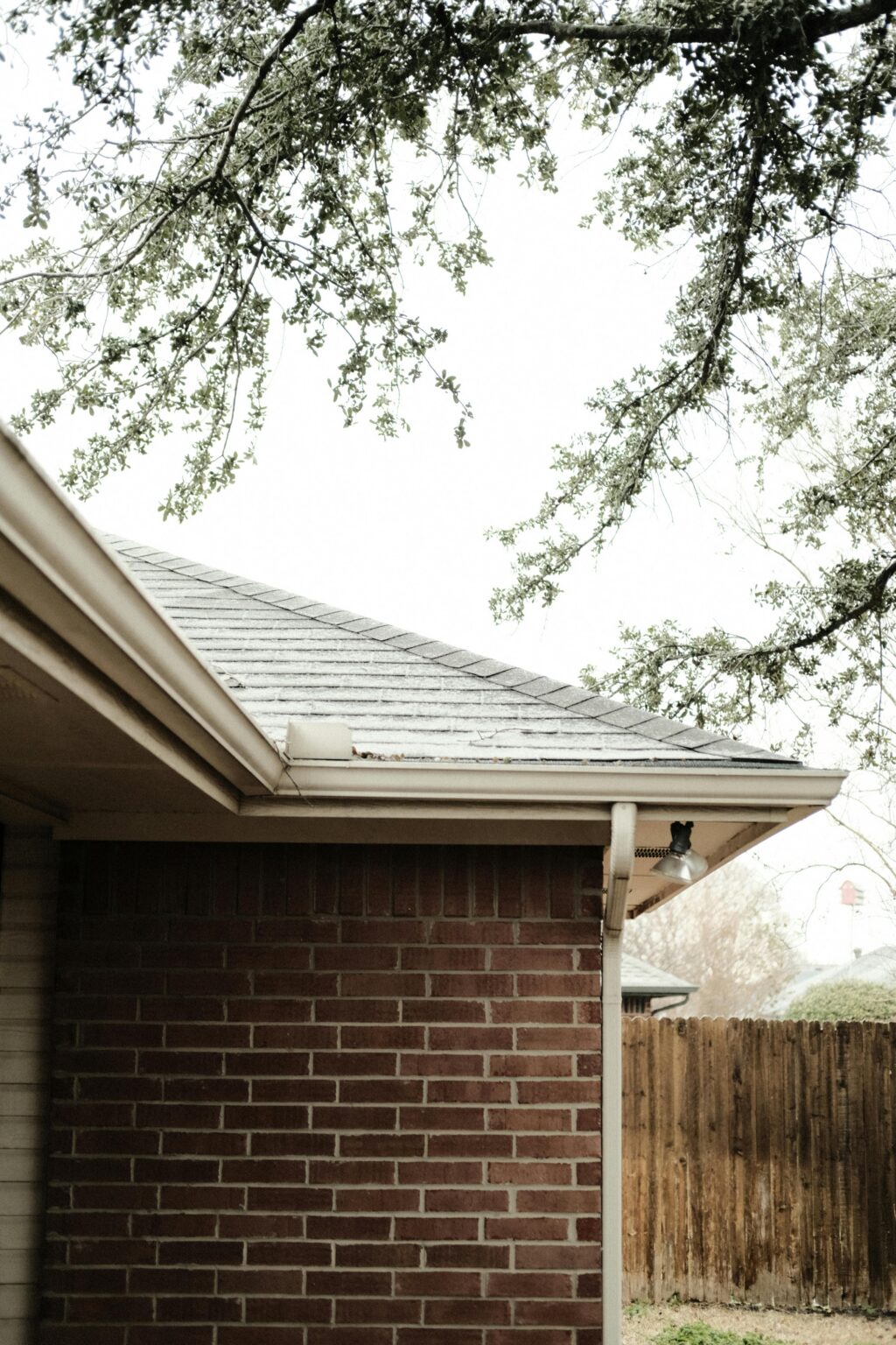 Winter Roof Repair Tips to Prevent Weather Damage